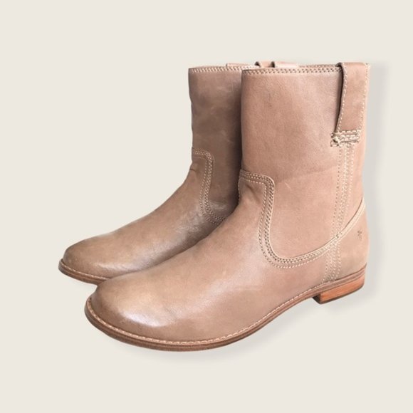 Frye | Shoes | Frye Anna Short Light Tan Leather Pull On Comfy Casual ...